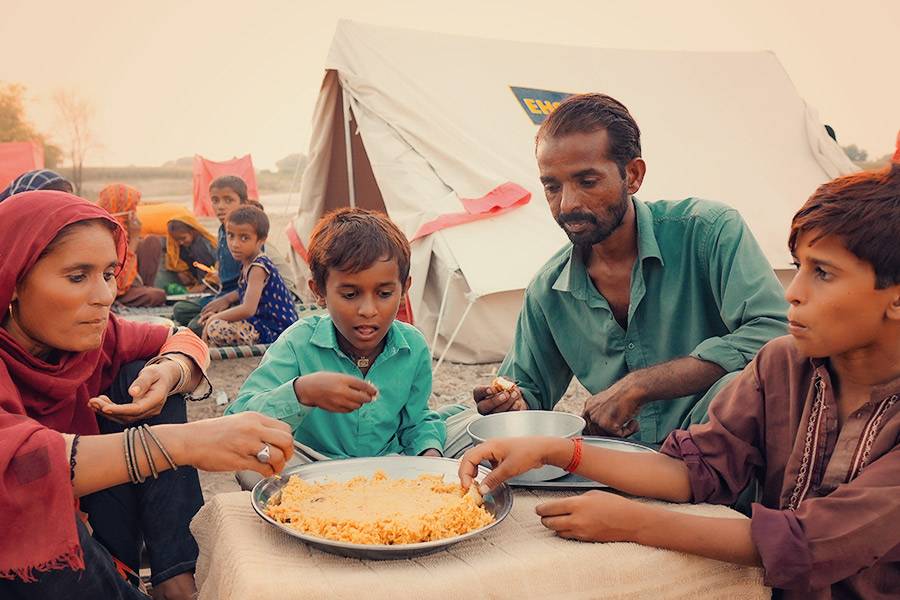 Ehsaas Trust Delivers Food to Flood Victims in Pakistan – Ehsaass
